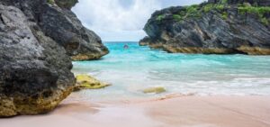 Las 10 playas de arena rosa más bonitas del mundo