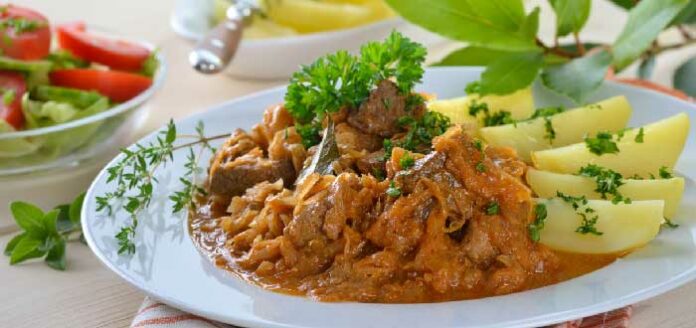 Comida típica de Hungría | 10 platos imprescindibles [Con imágenes]