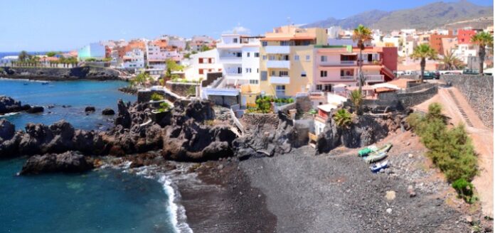 La playa de Alcalá en Tenerife: un visita de ensueño